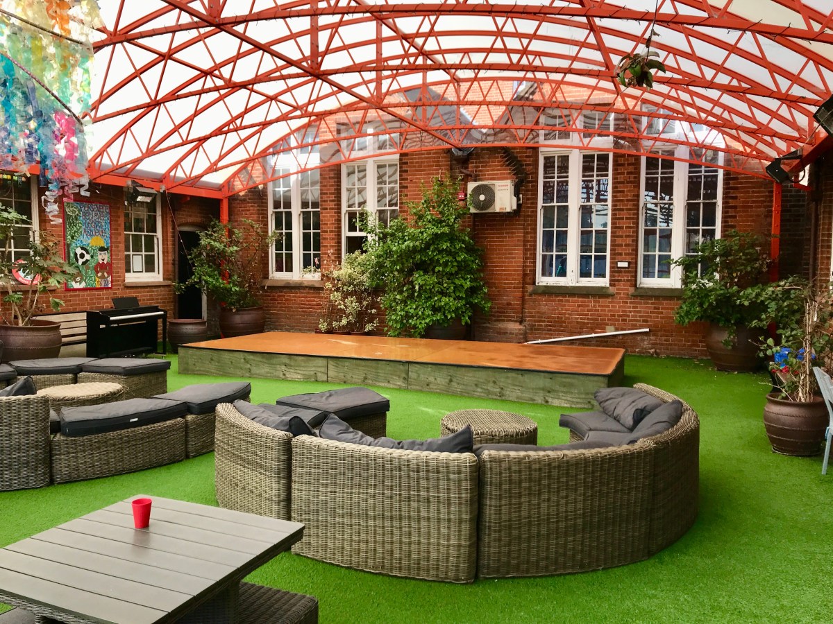 Springfield Juniors: Giant Jewellery, Jubilee and Puppetry ...